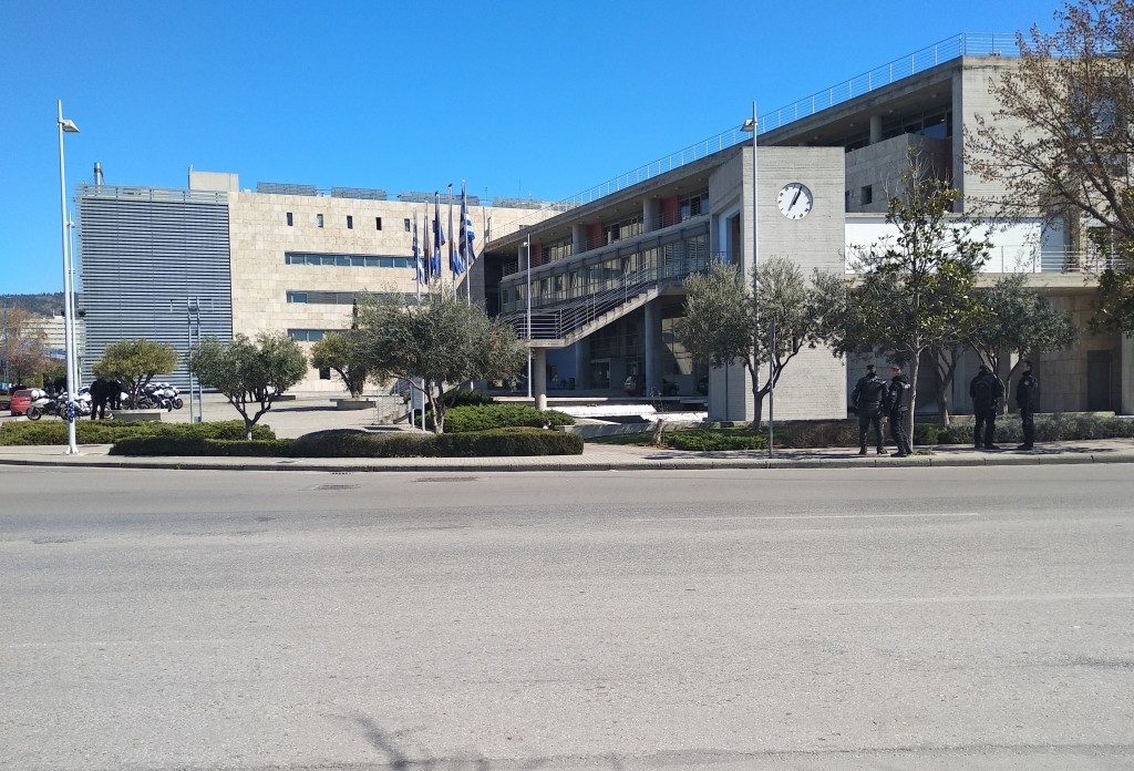 Ομόφωνο ψήφισμα του Δ.Σ. Θεσσαλονίκης κατά της συγχώνευσης και ...
