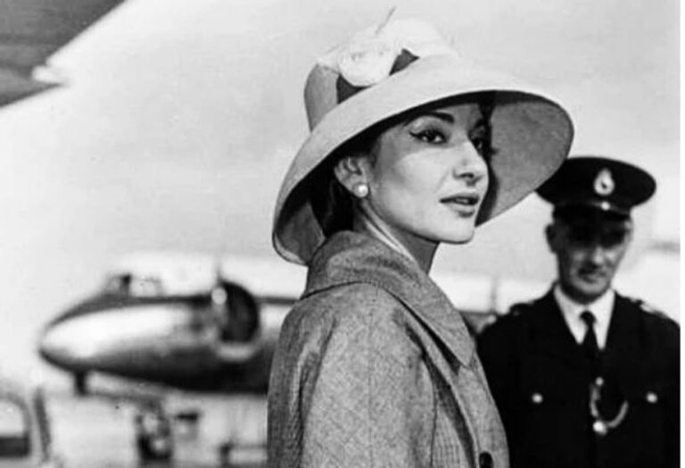 Πίσω στον χρόνο: Η Μαρία Κάλλας σε ένα εντυπωσιακό κλικ το 1958 - The ...