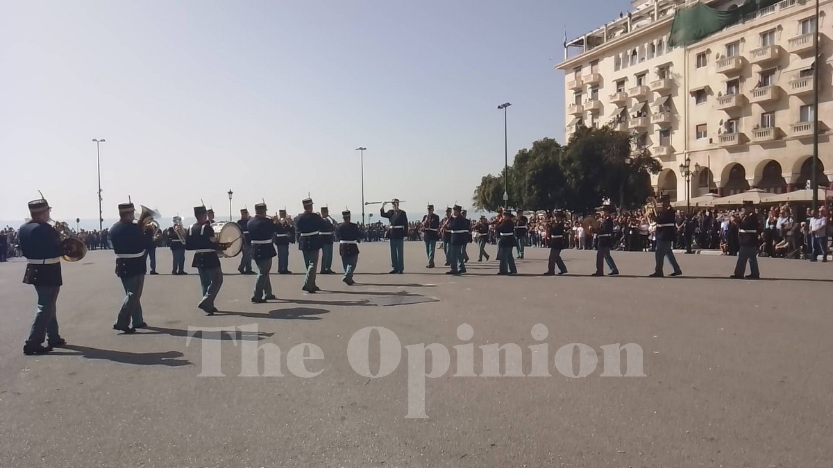 Θεσσαλονίκη: Επιβλητική η επίδειξη της ΣΣΑΣ στην Αριστοτέλους (ΦΩΤΟ ...
