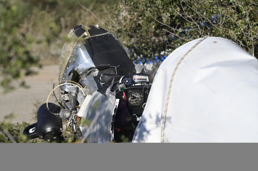 Θήβα: Συγκλονίζουν οι εικόνες του αεροσκάφους που έπεσε δίπλα στην ...