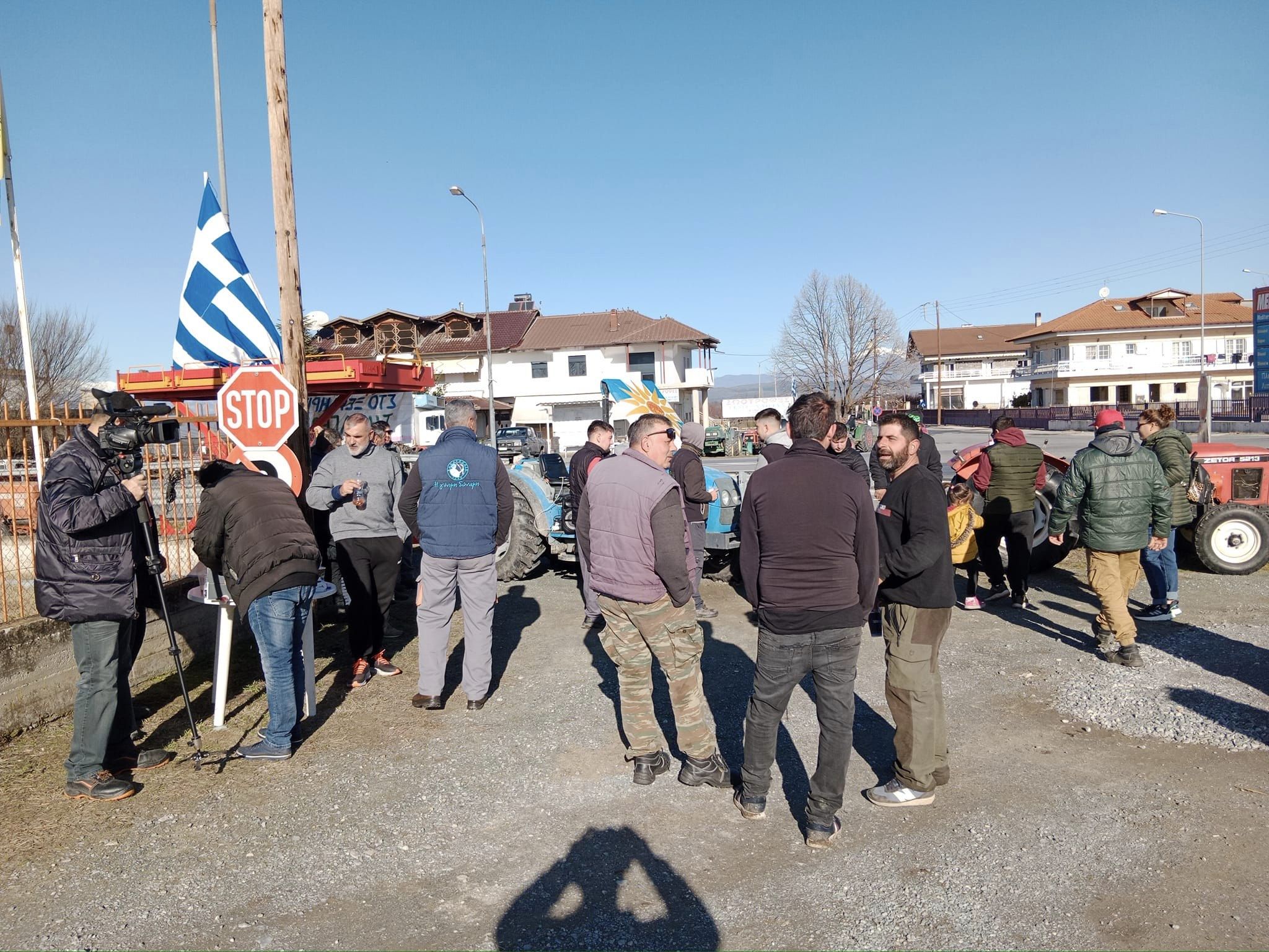 Σκύδρα: Κινητοποιήσεις αγροτών - Διεκδικούν τις αποζημιώσεις τους (ΦΩΤΟ ...