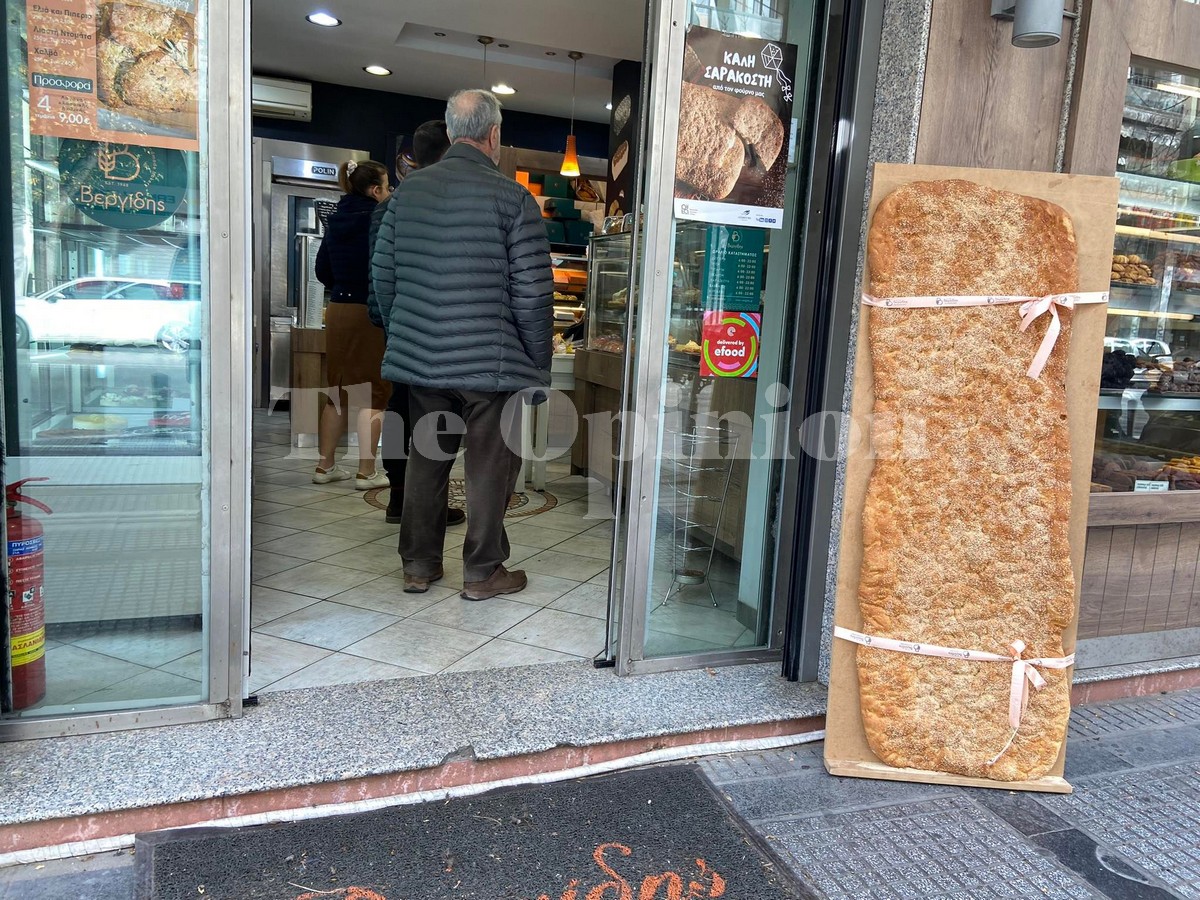 Στην ουρά για λαγάνες οι Θεσσαλονικείς (ΦΩΤΟ-VIDEO) - The Opinion
