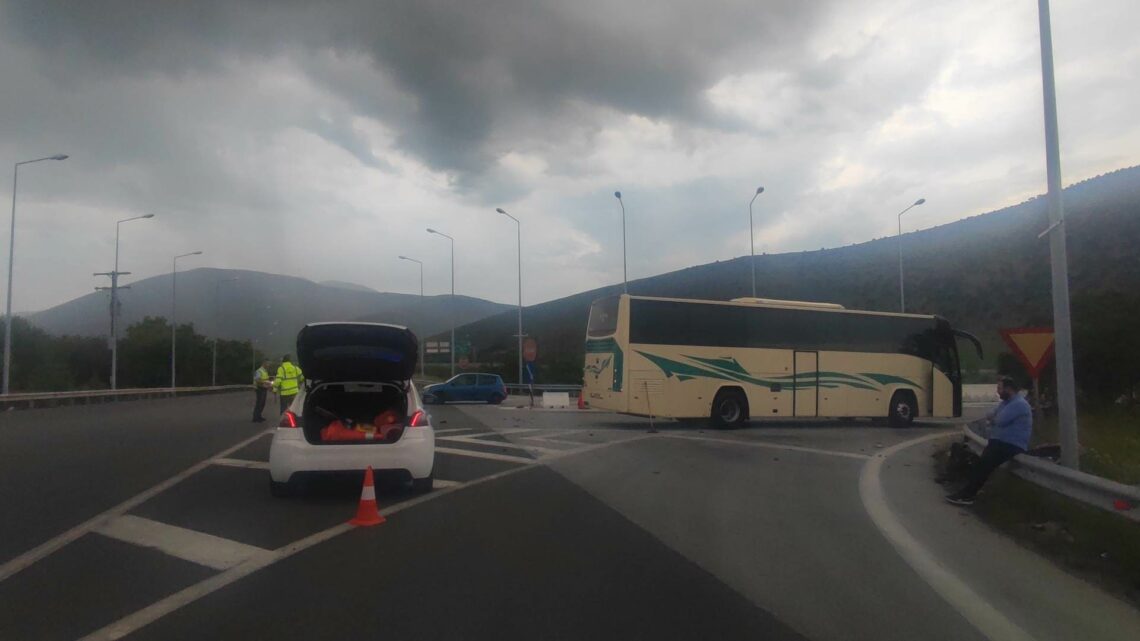 Τροχαίο δυστύχημα στην Κοζάνη: Λεωφορείο του ΚΤΕΛ συγκρούστηκε με ...