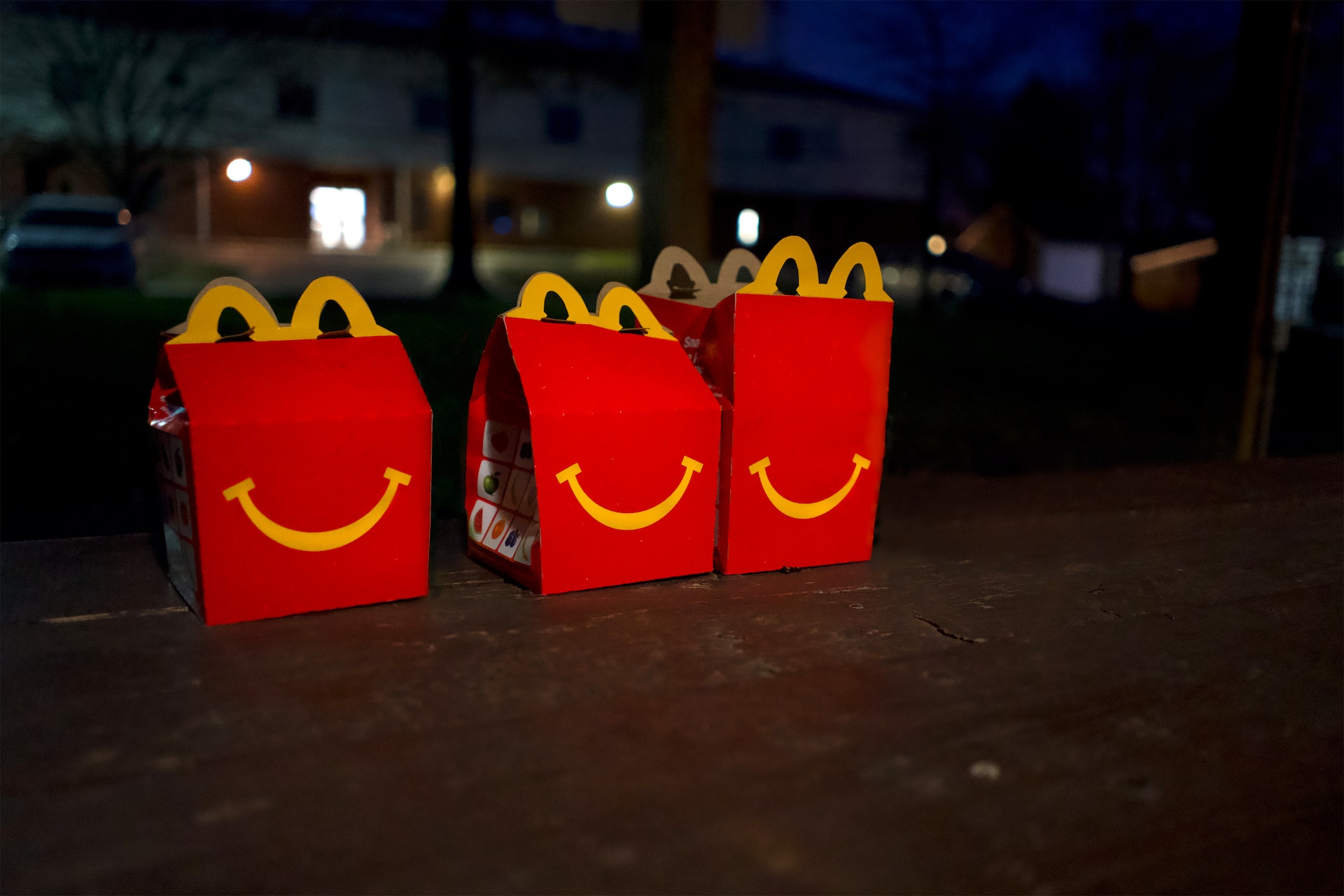 McDonald’s: Ένας νεκρός και δεκάδες ασθενείς από βακτήριο σε ...