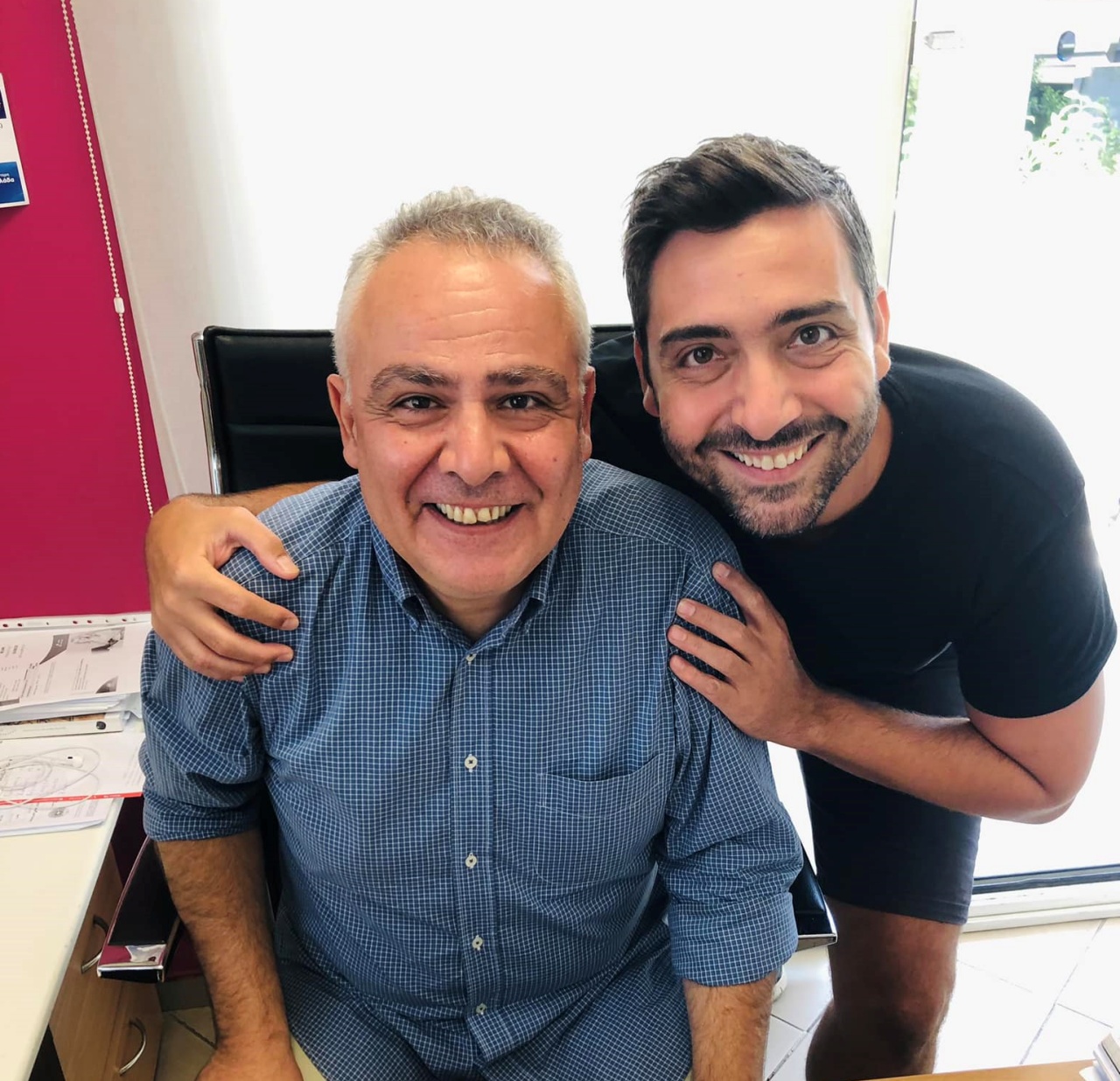 Ο γνωστός ηθοποιός και σκηνοθέτης Κωνσταντίνος Ασπιωτης στο πλευρό του ...