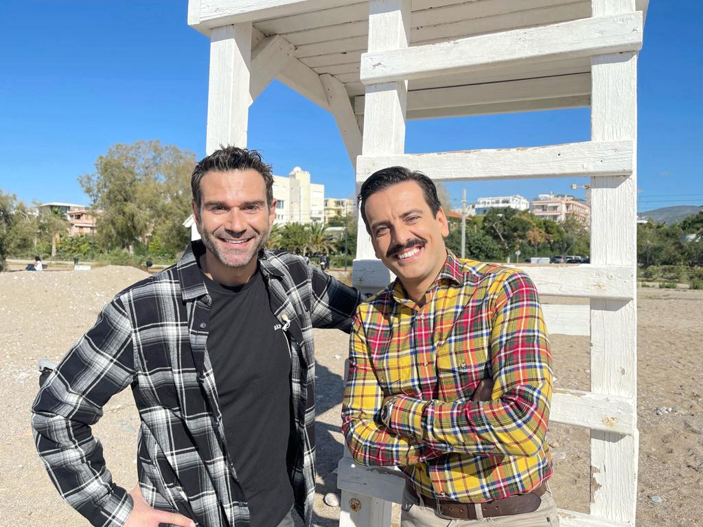«Μπαμπά-δες»: Ο Θάνος Κιούσης, η Κάρμεν Ρουγγέρη & η Χριστίνα Κουλουμπή ...