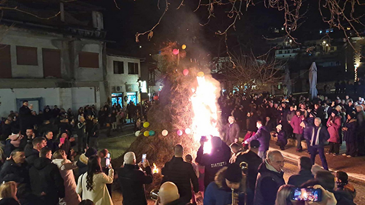 Άναψαν οι «κλαδαριές» στη Σιάτιστα Κοζάνης (ΦΩΤΟ-VIDEO) - The Opinion