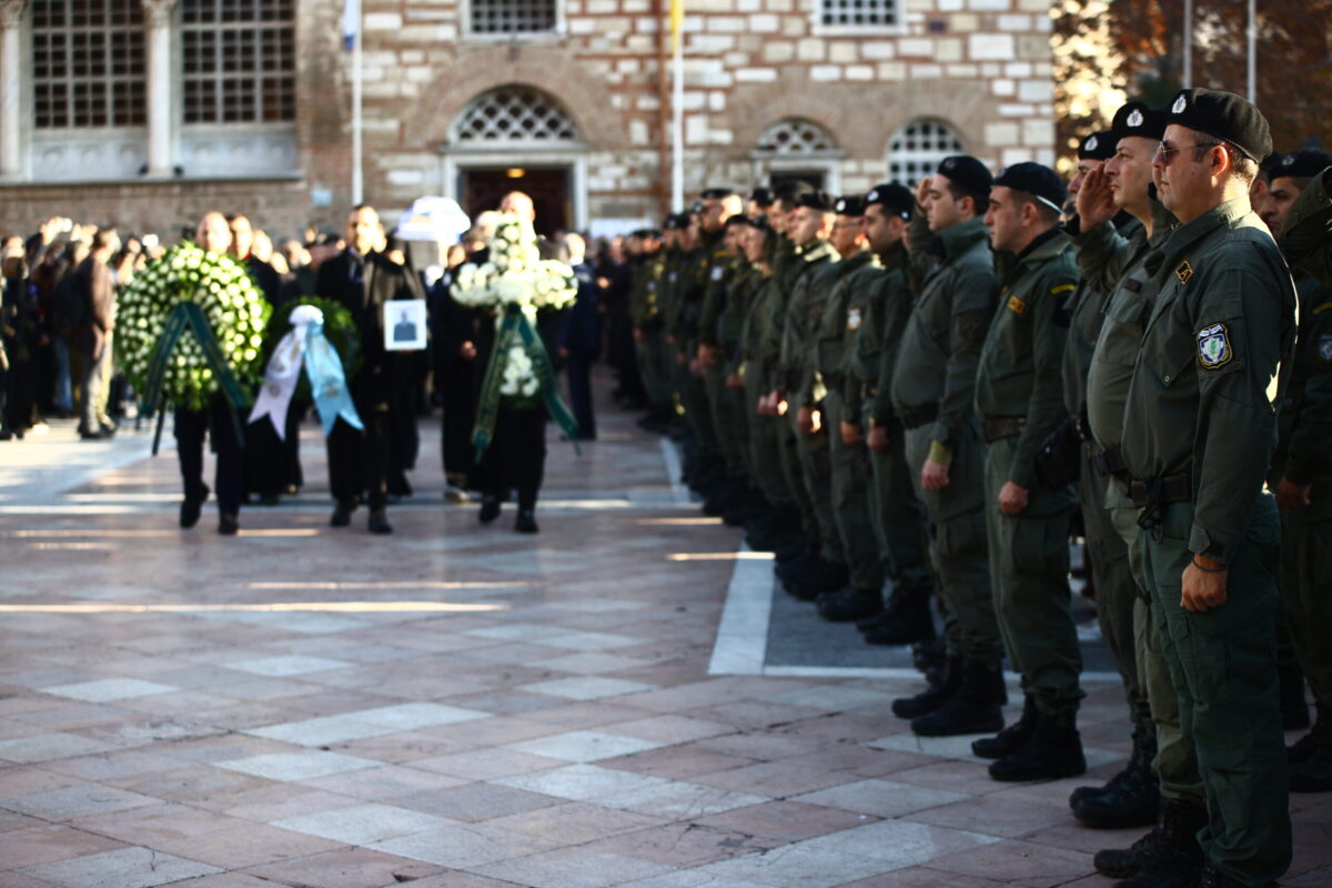 «Ήσουν όρθιος με την ασπίδα σου, πονούσες μα δεν ούρλιαζες ...
