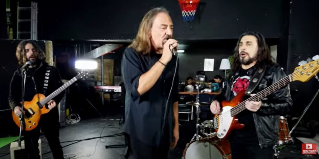 «Αν δεν ορίζεις εσένα»: Το νέο τραγούδι των Magic De Spell είναι ένας ...